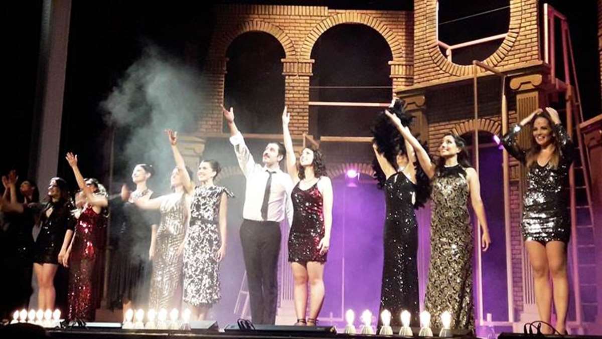 "Nine, El Musical" continúa sus representaciones en el Teatro Amaya de ...