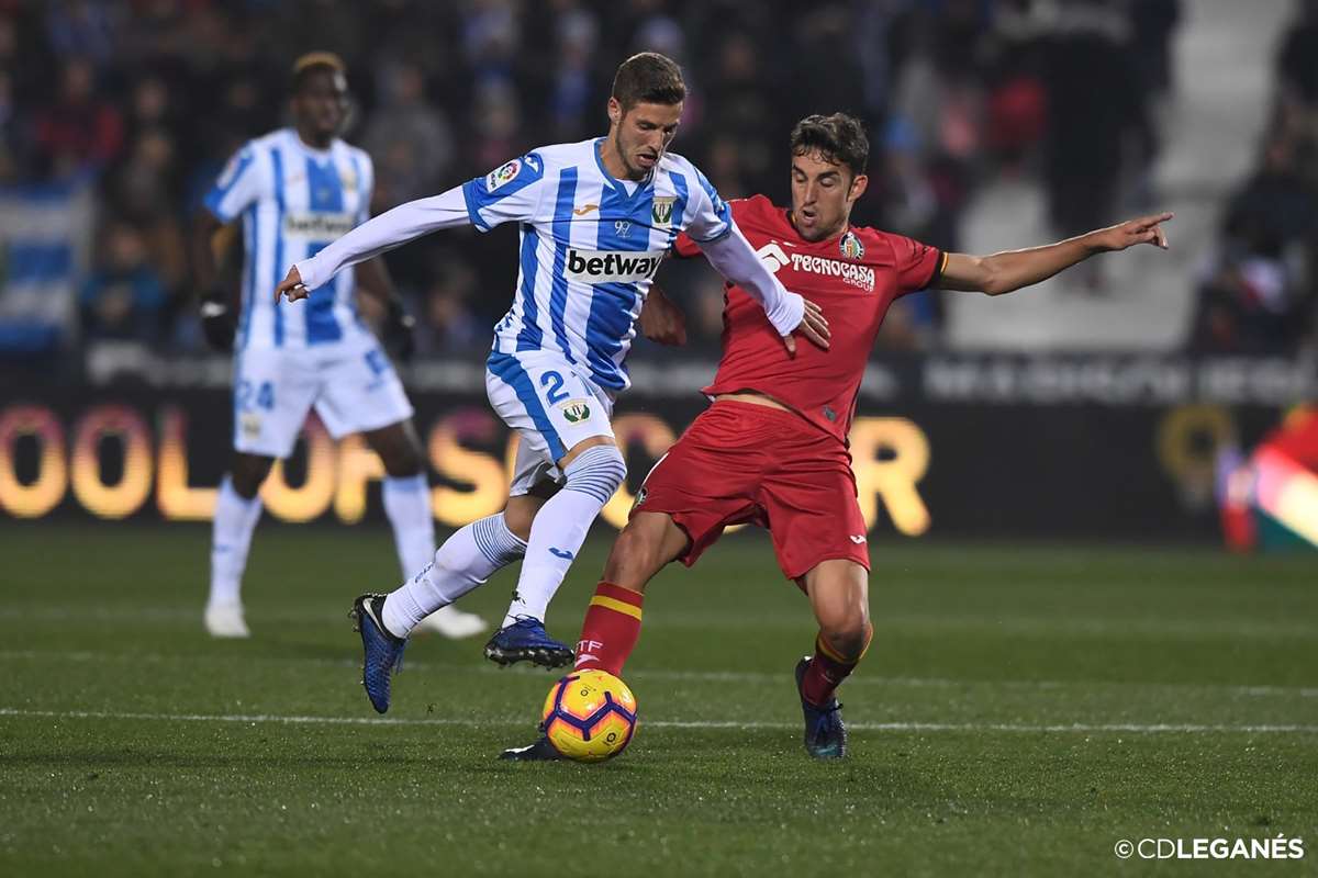 El Getafe sobrevive a un Leganés en plena forma